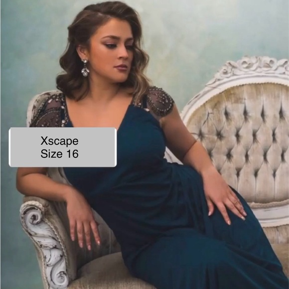 Xscape | Dresses | Xscape Emerald Green Dress | Poshmark